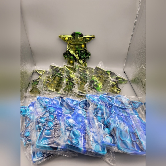 Toys | 2 Star Wars Baby Yoda Silicone Fidget Bubble Popper Sensory Toys ...